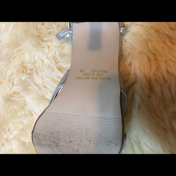 Mossimo Supply Co. | Shoes | Mossimo Shiny Silver Metallic Princess ...